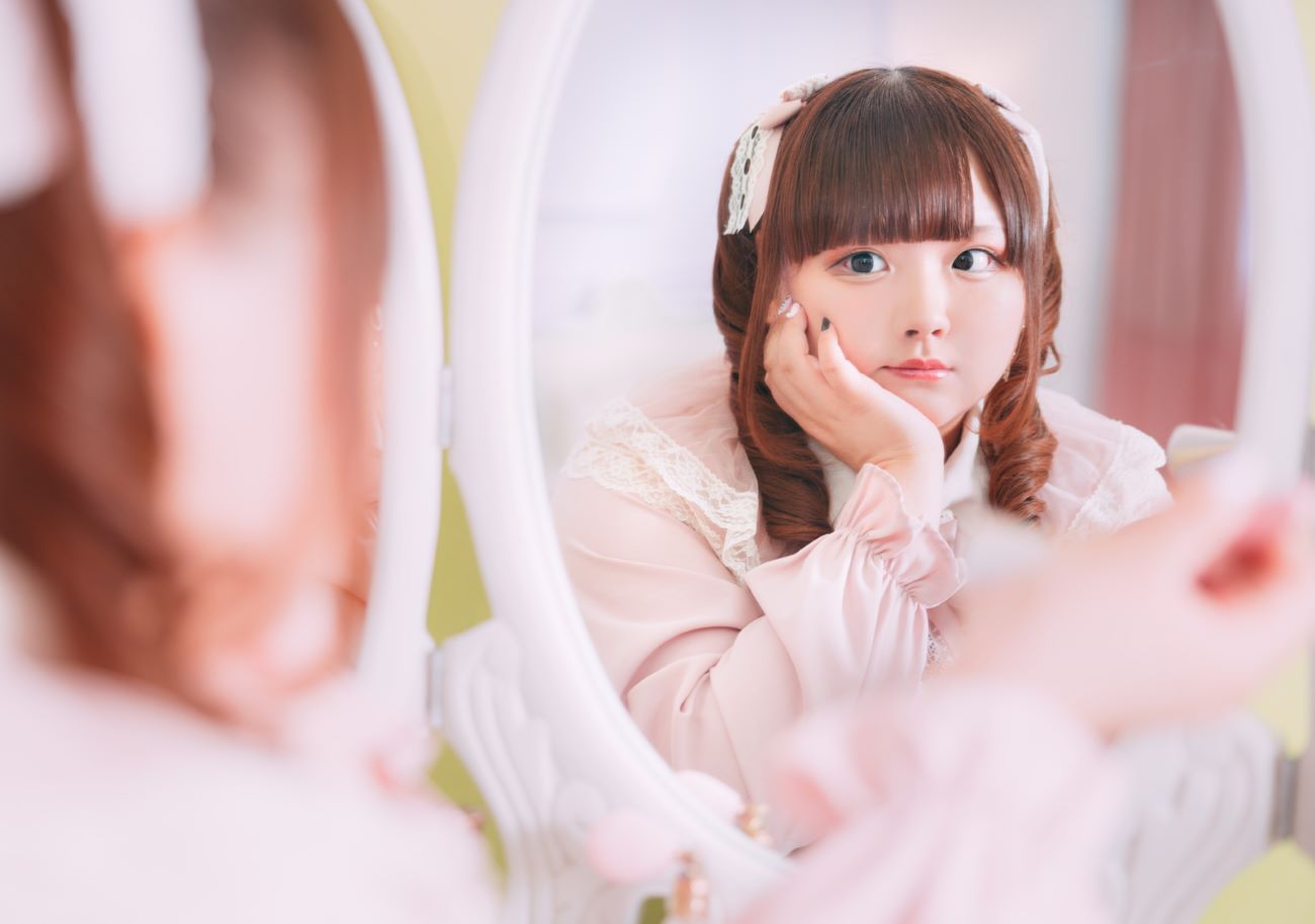 【顔面学講座㉜】 自我・自意識の芽生え〜鏡の顔、写真の顔、自分の顔を認識する時 | [楽活]rakukatsu - 日々楽シイ生活ヲ